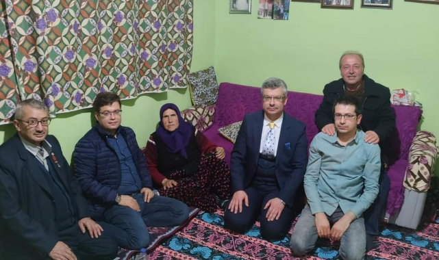 KAYMAKAM’DAN ŞEHİT ANNESİNE ZİYARET - GÜNDEM - Afyon Türkeli Gazetesi ... KAYMAKAM’DAN ŞEHİT ANNESİNE ZİYARET - GÜNDEM - Afyon Türkeli Gazetesi ...